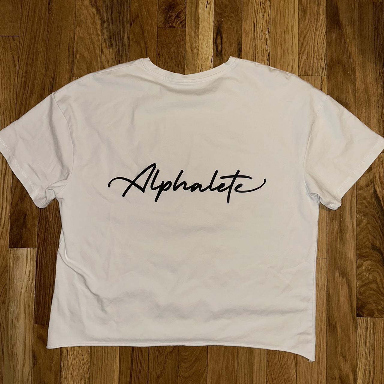 Alphalete Signature Oversized Cropped Tee Only worn... - Depop
