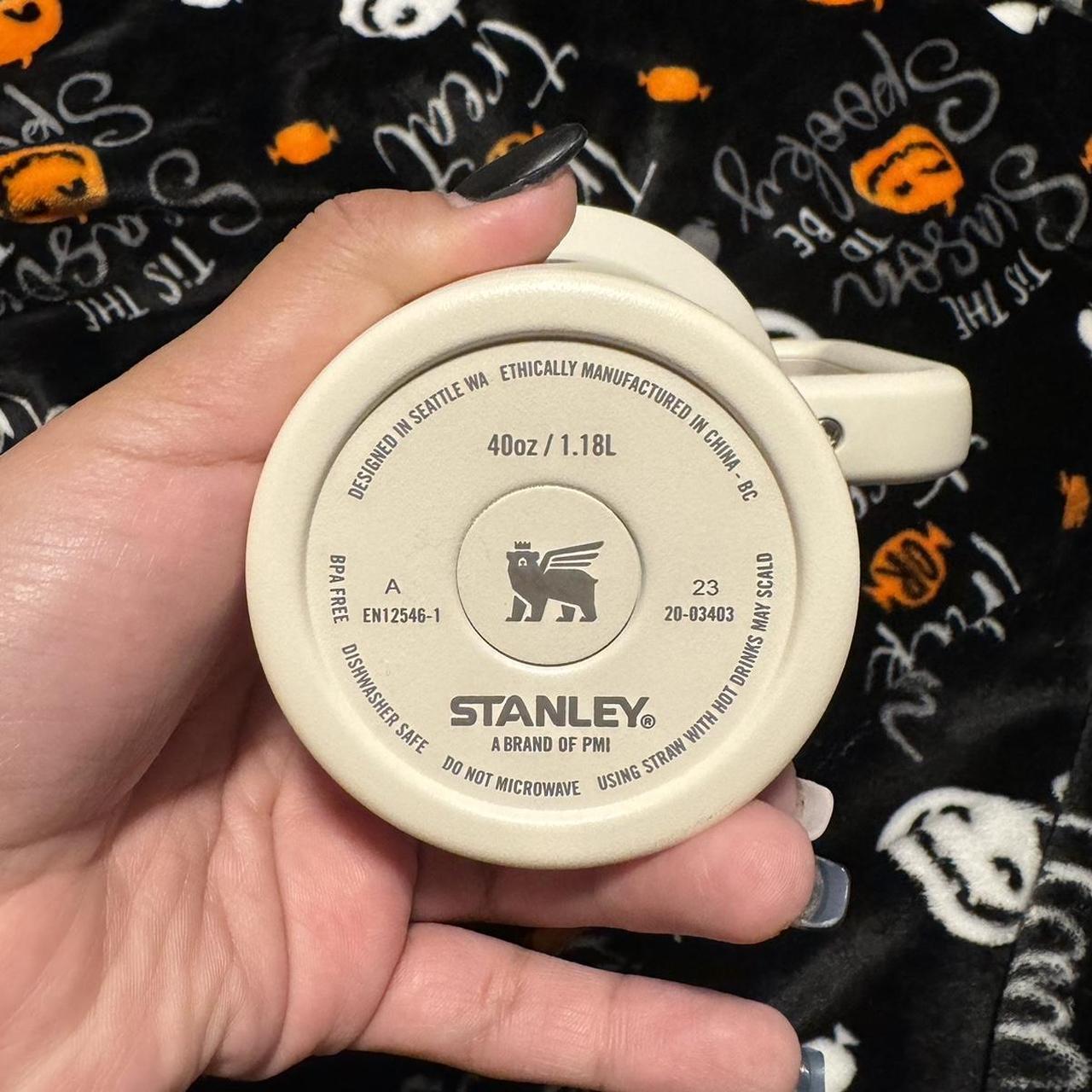 Cream 40oz Stanley Cup. Used but in really good... - Depop