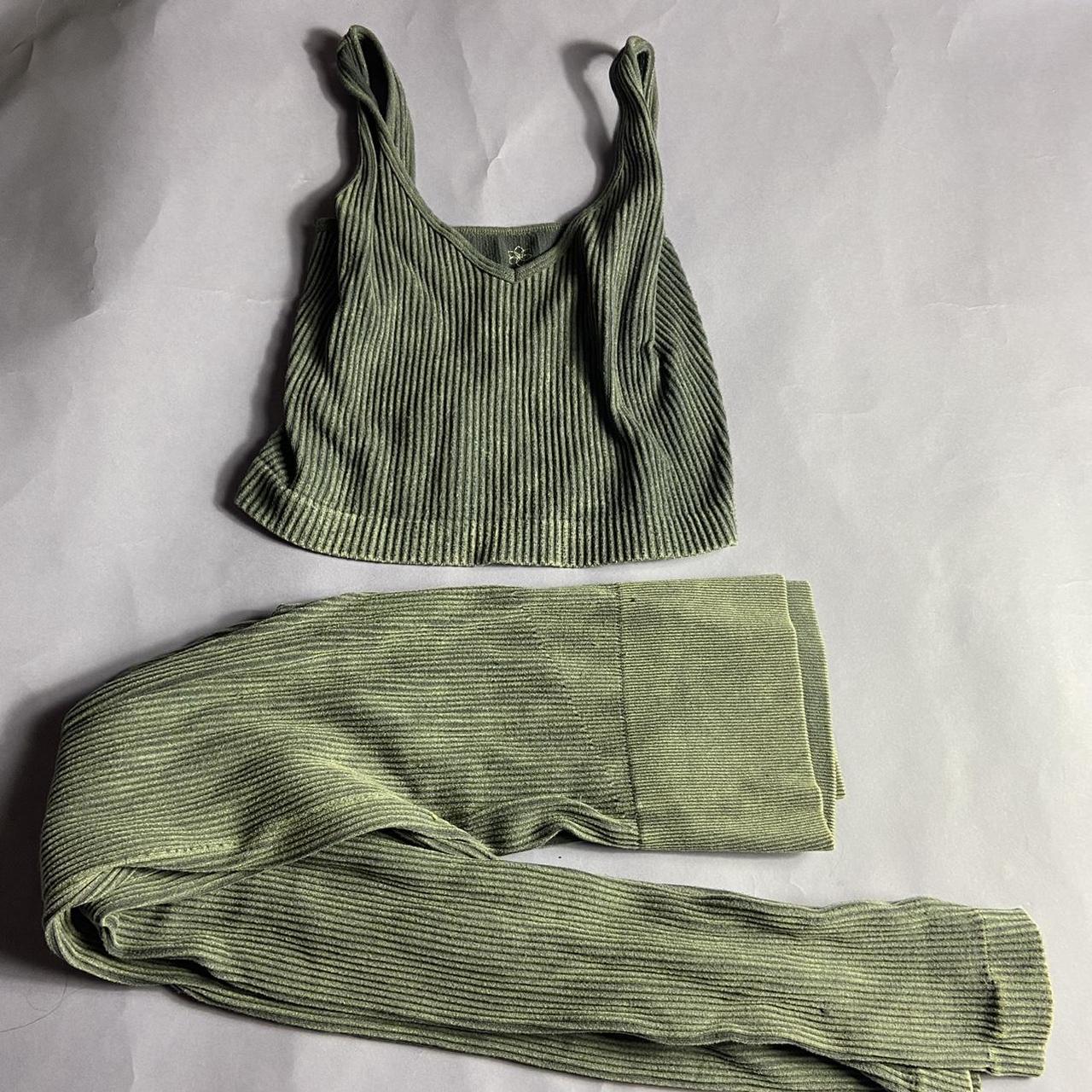 ribbed navy blue workout set in great condition with... - Depop