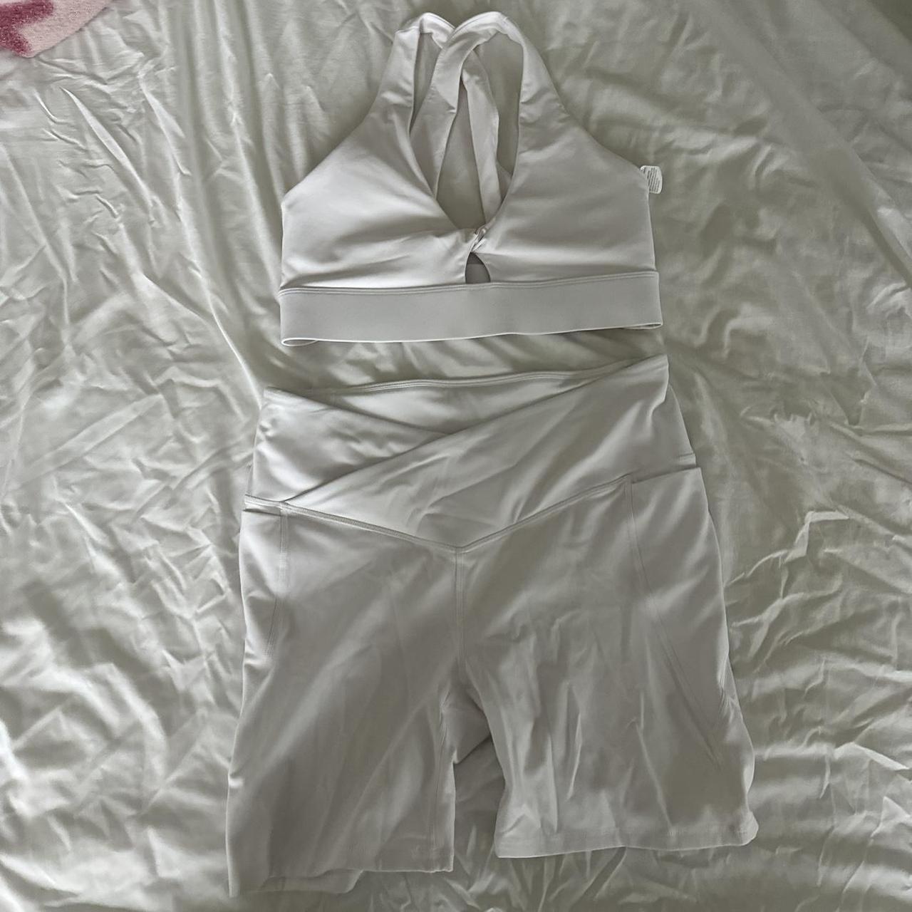 Fabletics set🤍 - Depop