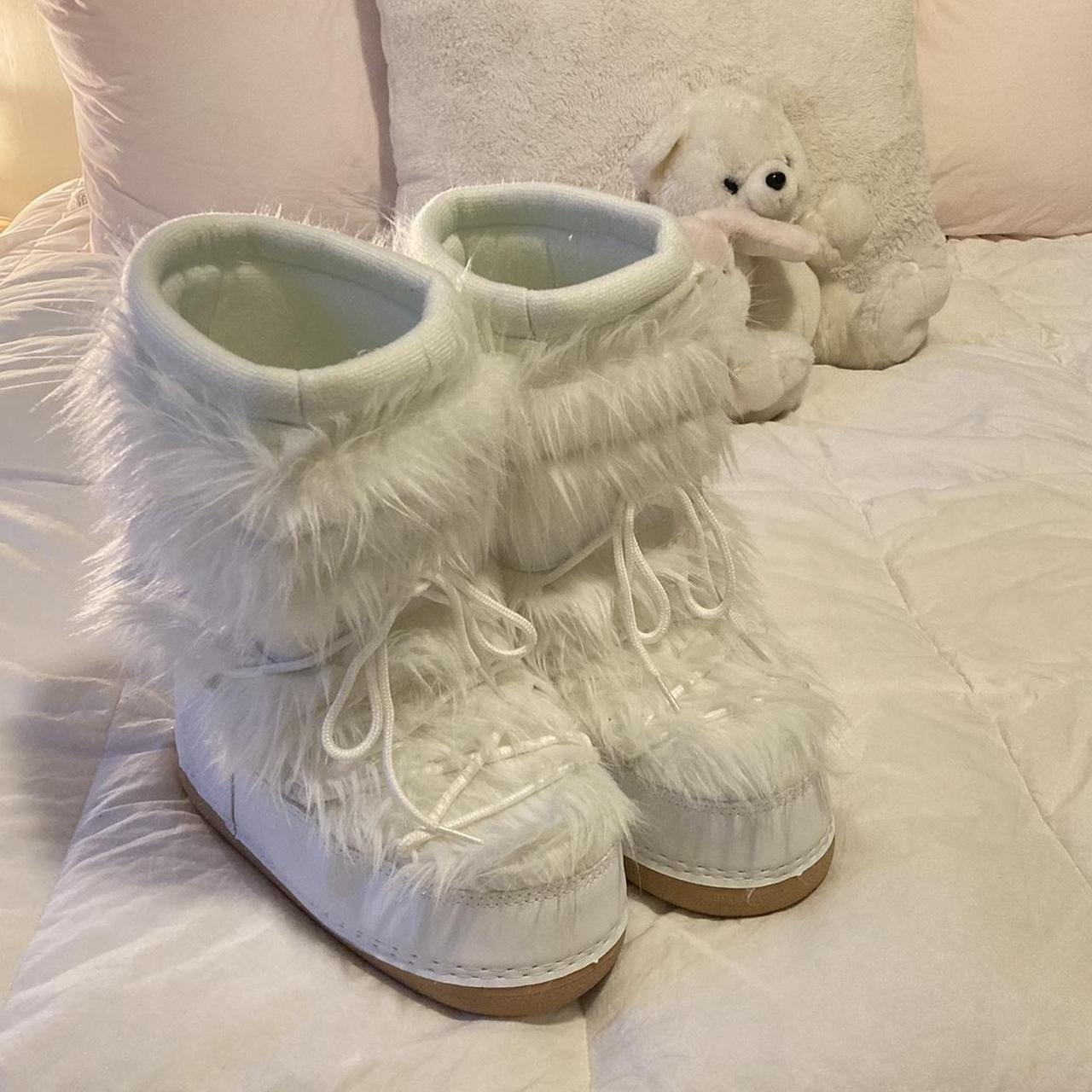 Furry moon boots ️ ️ Fit like a 10 :) Open to offers