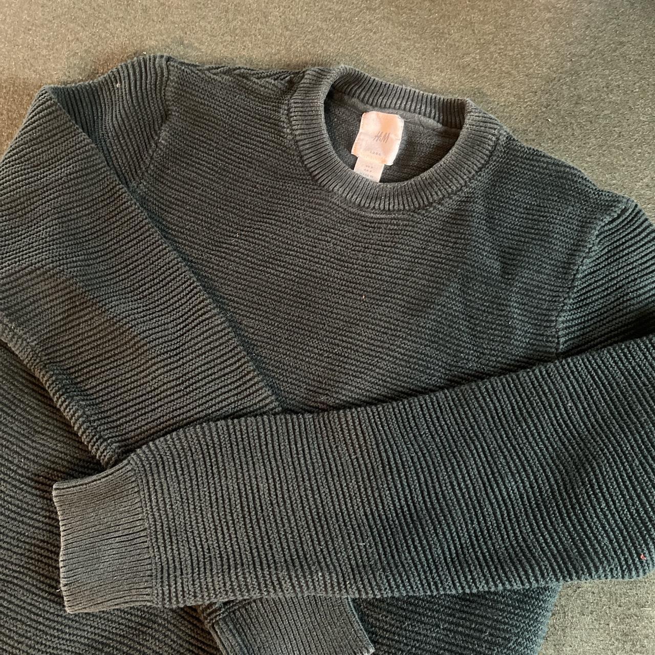 H&M texture knit swearer Size Small 100%... - Depop