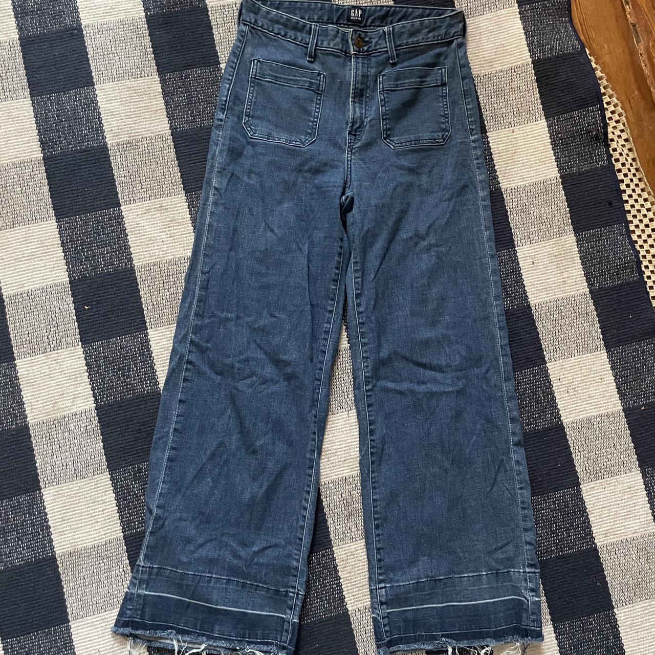 Gap Wide leg pants— super comfy! Size 27. Waist... - Depop