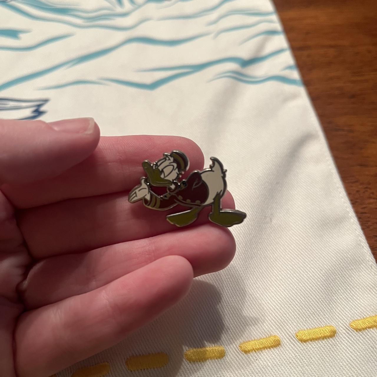 Donald Duck Bellhop Tower Of Terror Hollywood Tower... - Depop