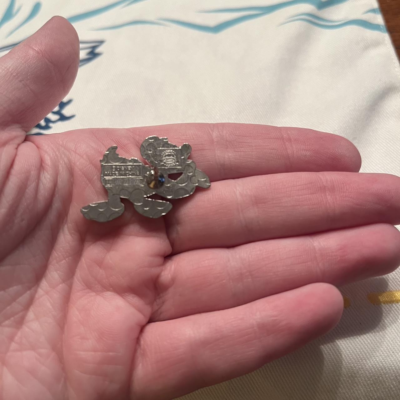 Donald Duck Bellhop Tower Of Terror Hollywood Tower... - Depop