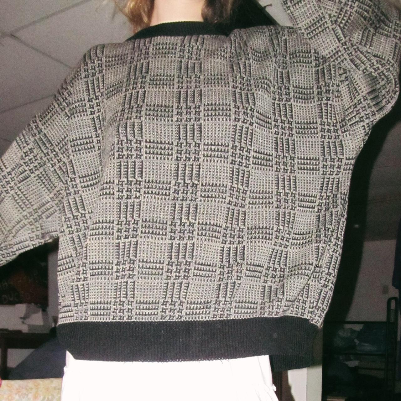 vintage sweater i think it’s a large but can fit s-m... - Depop