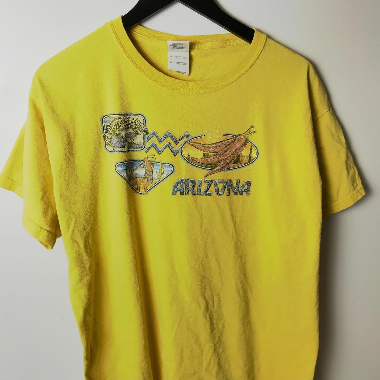 00s Vintage Gildan Arizona T Shirt Graphic Tee... - Depop