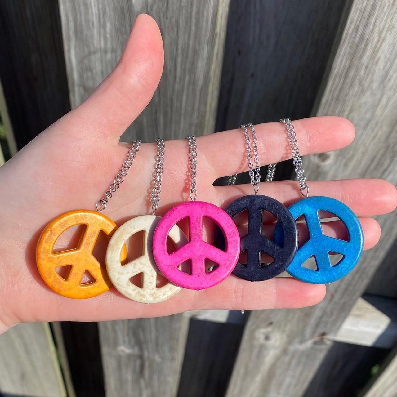 🥀 Howlite peace sign chain necklace 🥀 •STAINLESS... - Depop