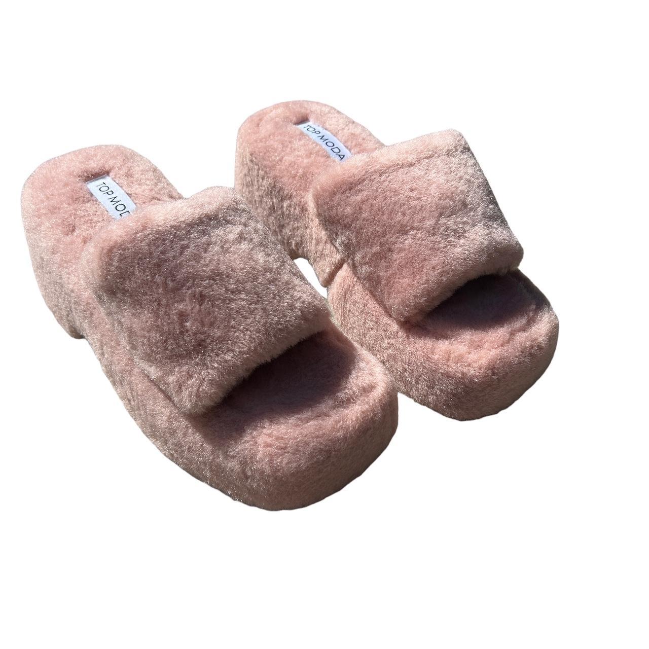 Pink fluffy slides #y2k #2000s #fuzzy #platform #90s - Depop