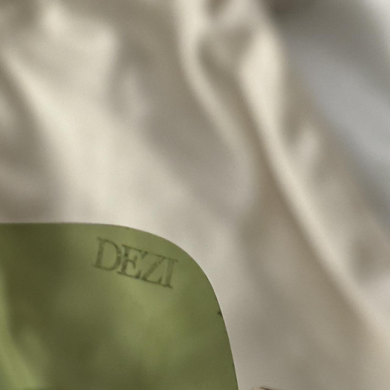 dezi 2000’s green sunglasses with box no longer... - Depop