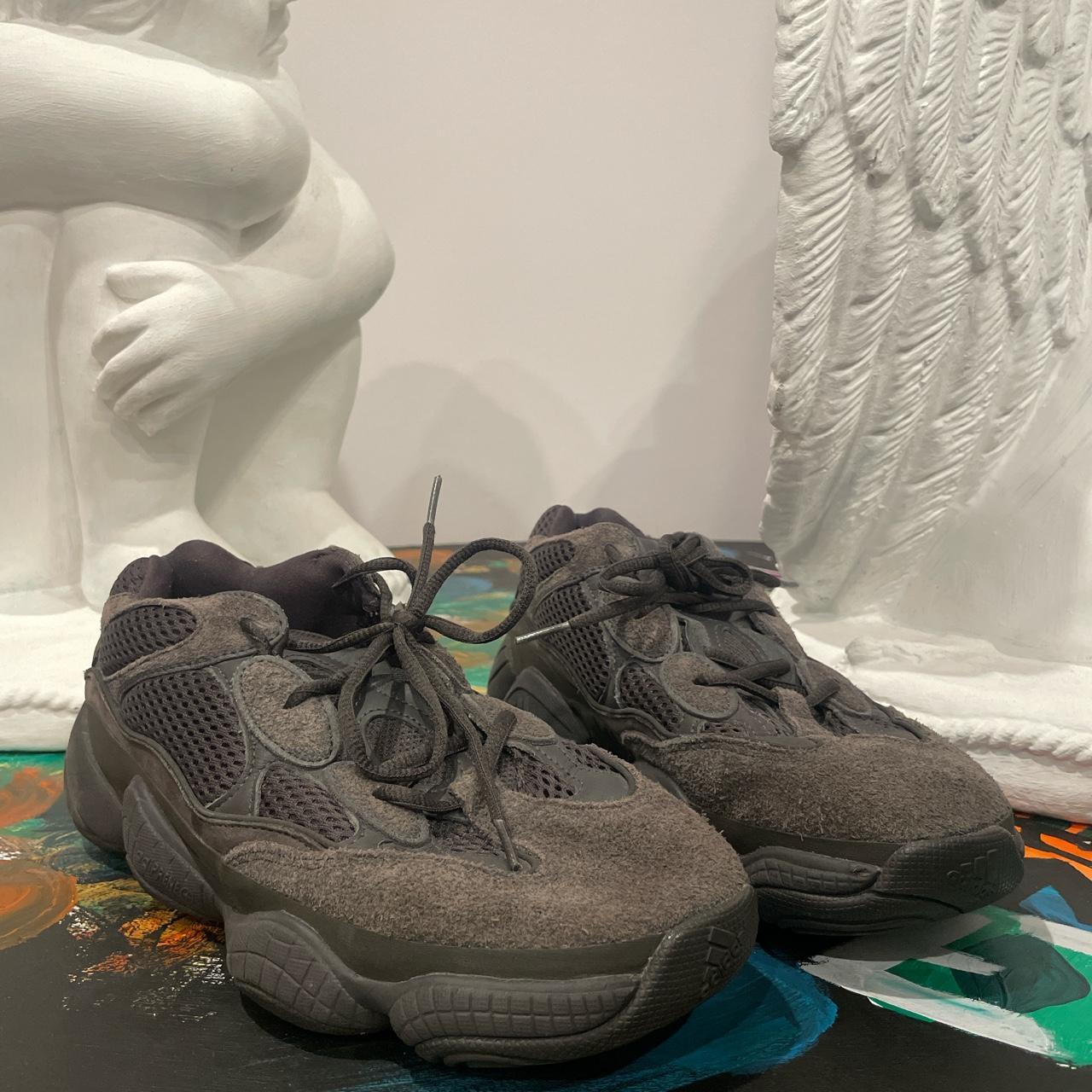 Yeezy 500 Grey (No Box) - Depop