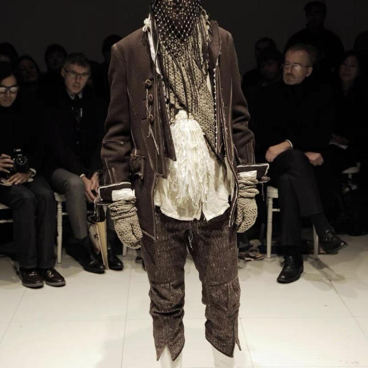 Number nine runway suit jacket Size 2 Shoulder... - Depop