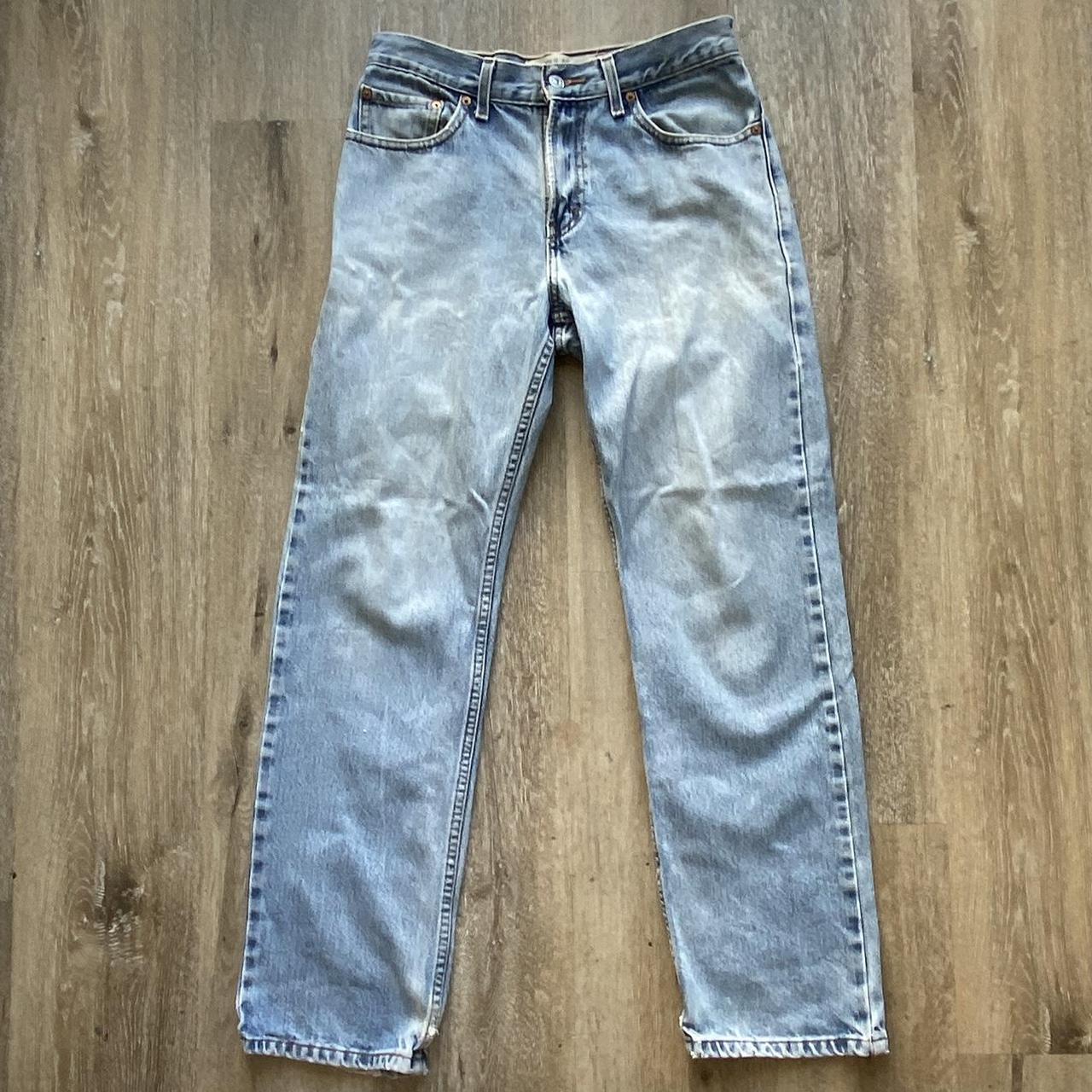 Regular fit 505 Levi jeans W30 L32 No noticeable... - Depop
