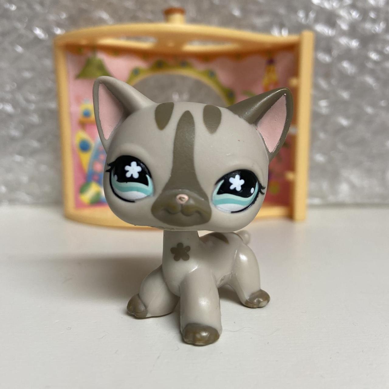 Littlest pet shop LPS grey shorthair #468 main 5 cat... - Depop
