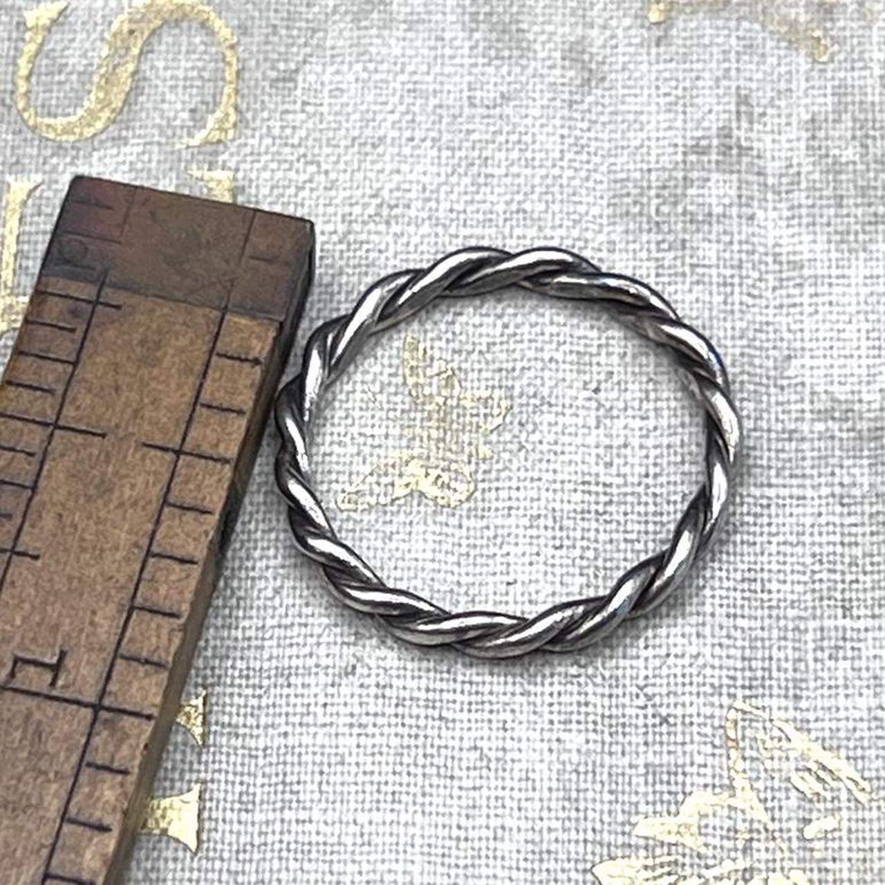 Sterling silver twist rope design ring Size 6... - Depop