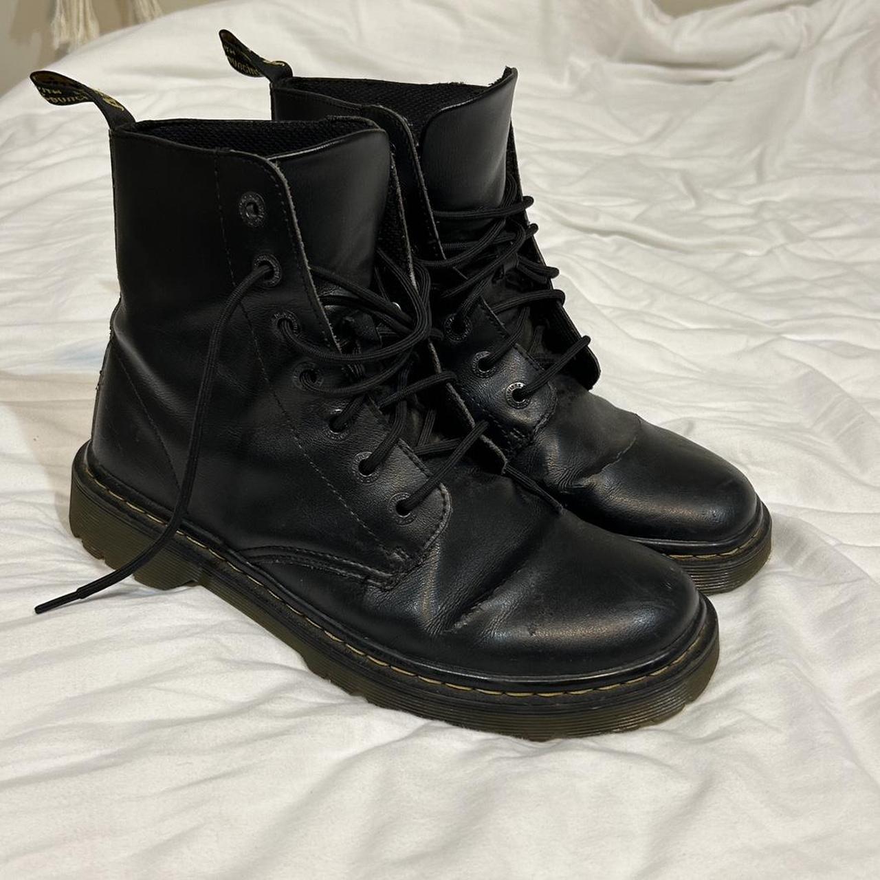 Doc Martens 🖤 Black Smooth leather lace up boots.... - Depop