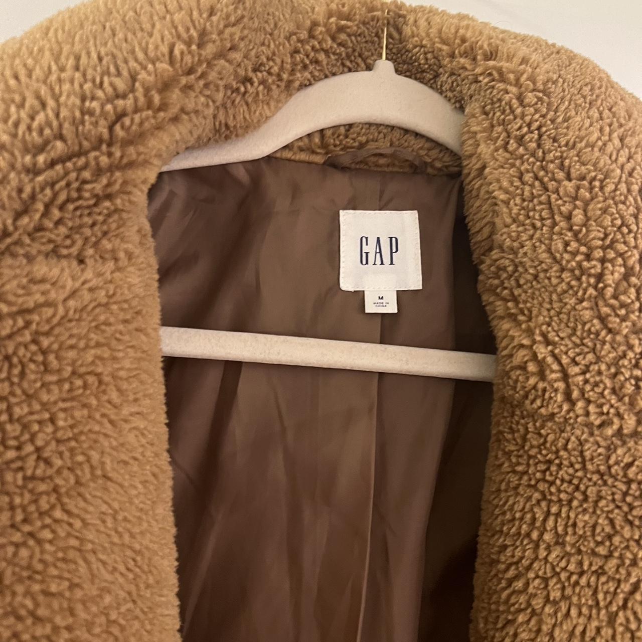gap teddy sherpa coat size medium worn twice #gap... - Depop