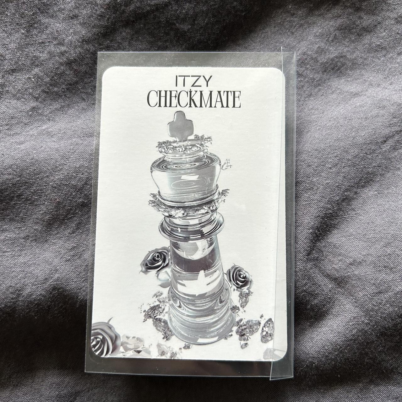 Itzy checkmate chaeryoung photocard - Depop