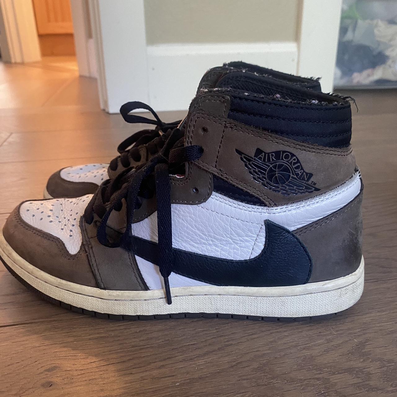 Travis Scott X Air Jordan 1 Retro High OG | Depop Travis Scott X Air Jordan 1 Retro High OG | Depop