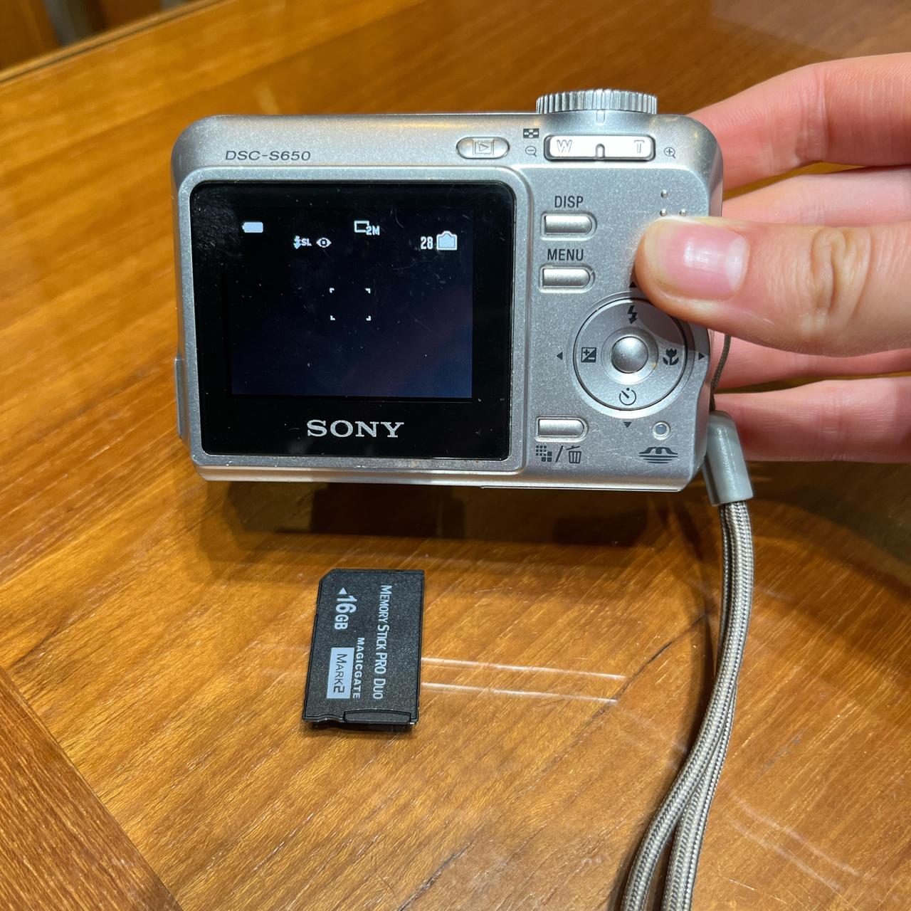 Sony DSC-S650 Cybershot digital camera with 7.2MP,... | Depop