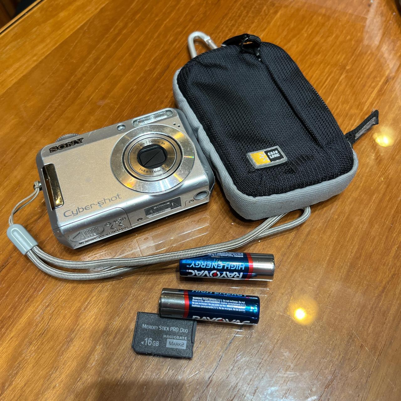 Sony DSC-S650 Cybershot digital camera with 7.2MP,... | Depop