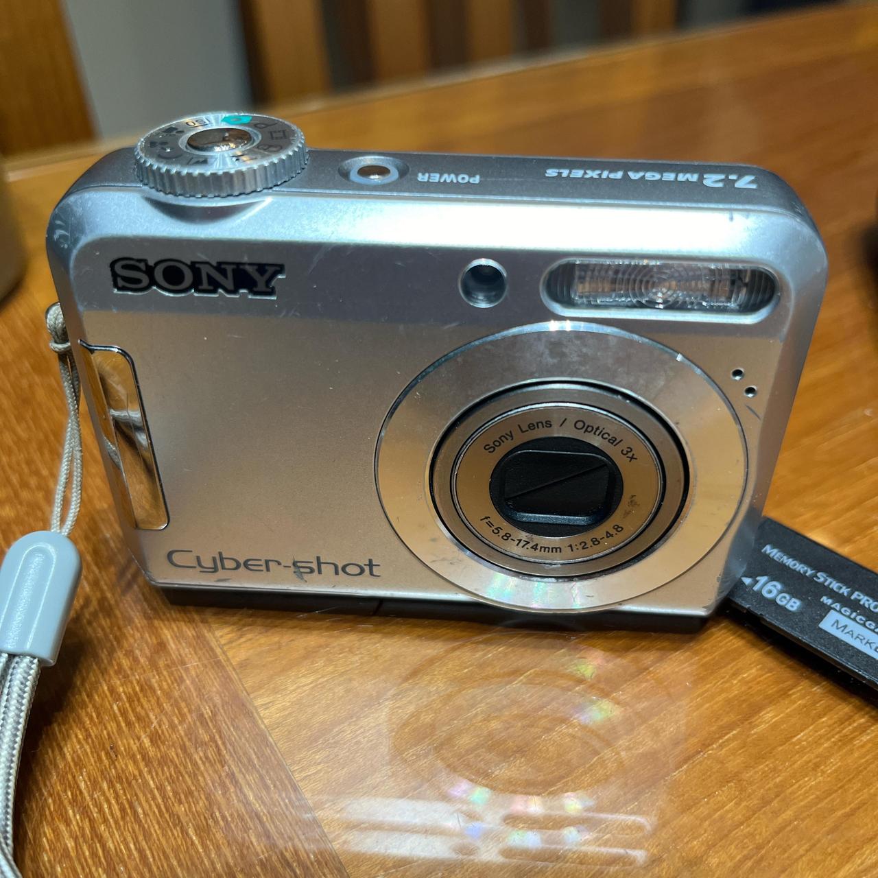 Sony DSC-S650 Cybershot digital camera with 7.2MP,... | Depop