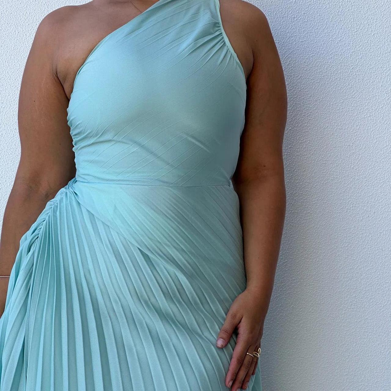 Azalea Gown in mint 🩵 by SONYA MODA Size M RRP... - Depop