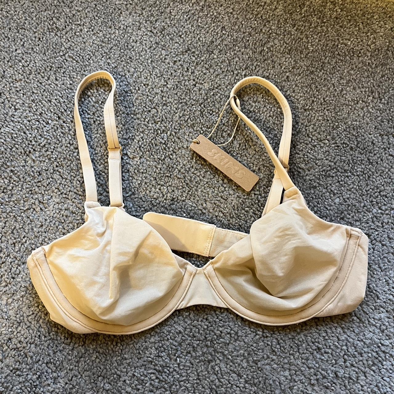 Skims - Underwire mesh bra in Sand 10B Brand New... - Depop