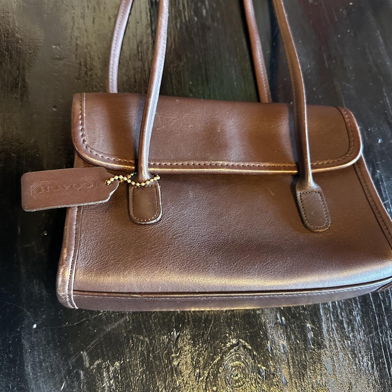 Vintage coach leather shoulder bag - Depop