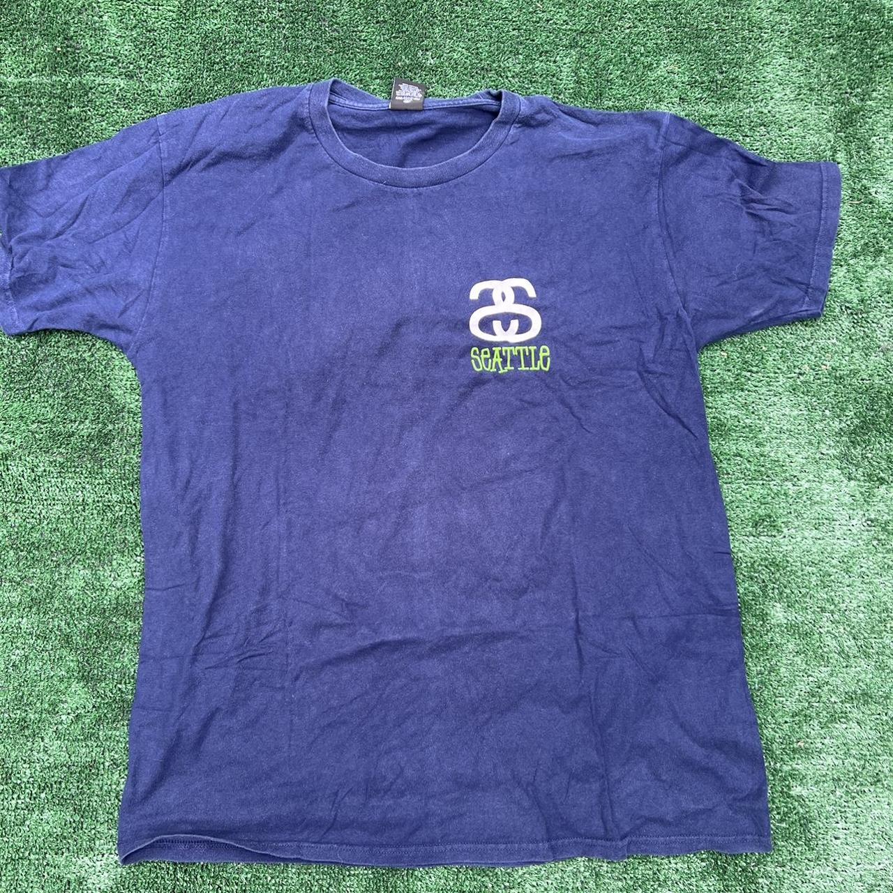 Stüssy Men's T-shirt | Depop