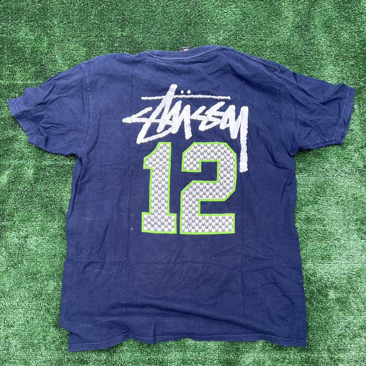 Stüssy Men's T-shirt | Depop