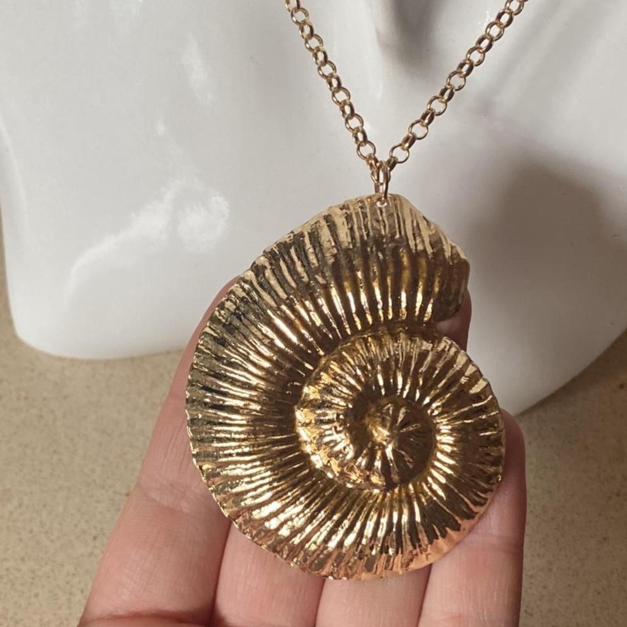 gold oversized shell necklace comes with free gold... - Depop