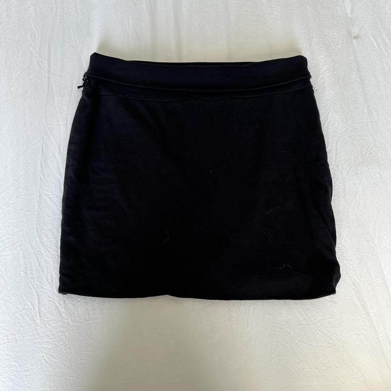 basic black mini skirt size m - Depop
