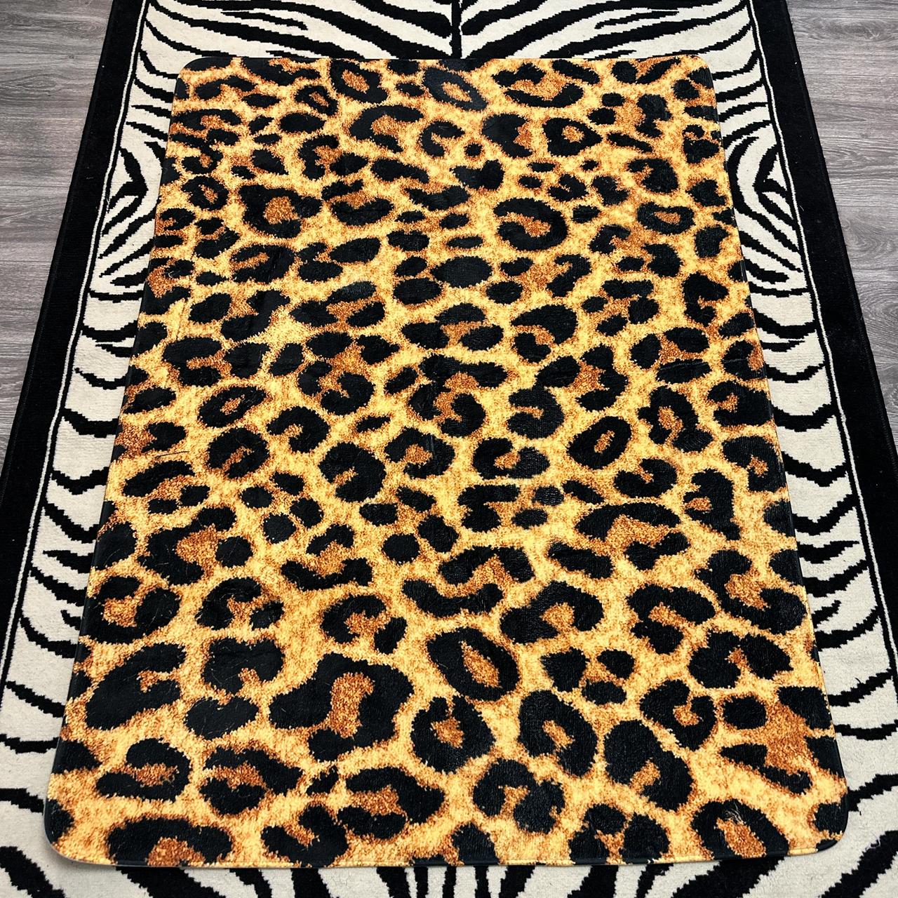 cheetah print rug🐆 64 inches x 46 inches zebra rug... - Depop