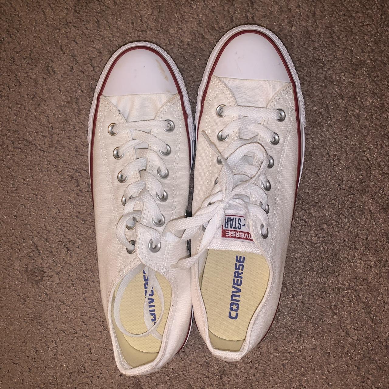 Low top white converse in almost perfect condition!... - Depop