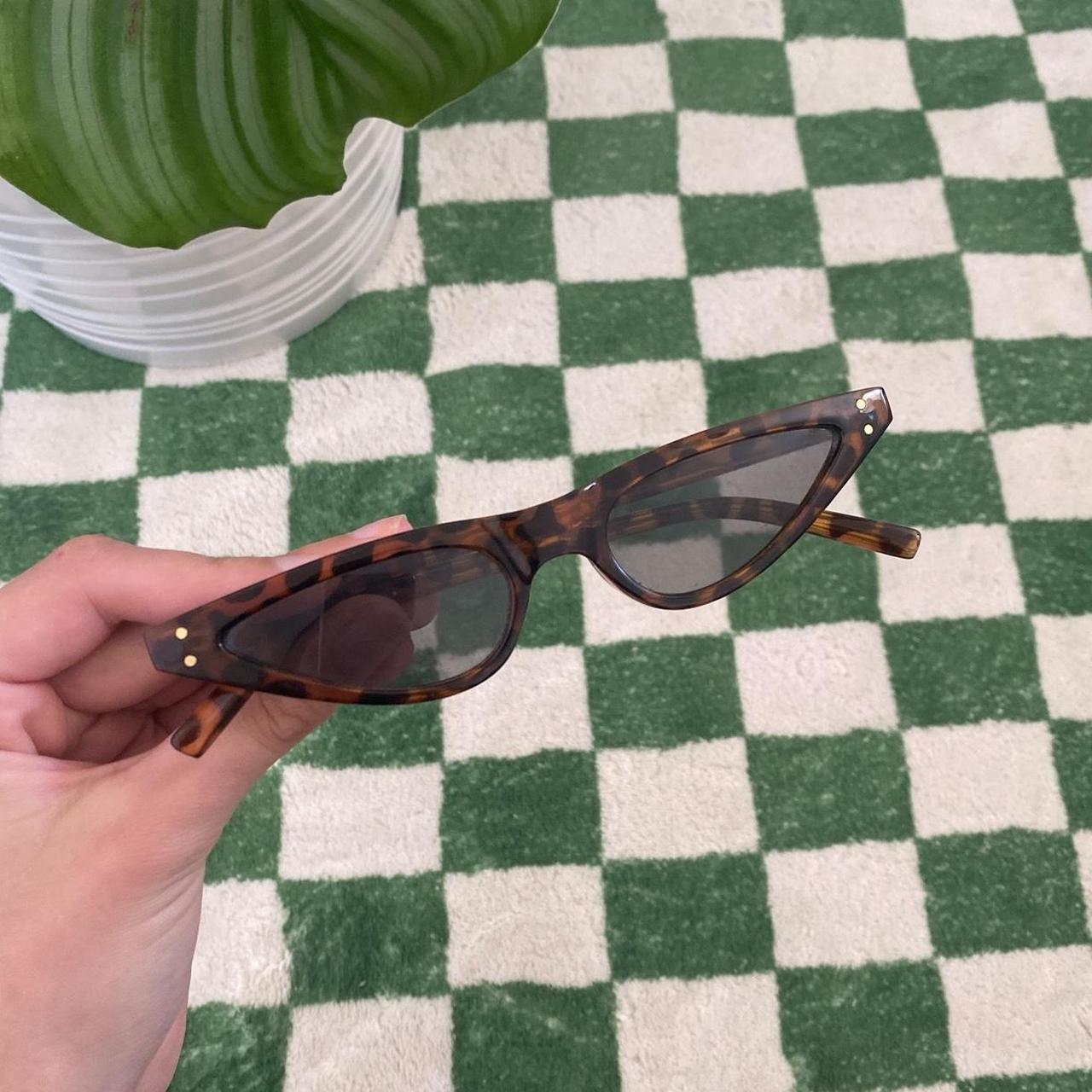 TORTOISE SHELL CAT EYE SUNGLASSES straight cat eye... - Depop