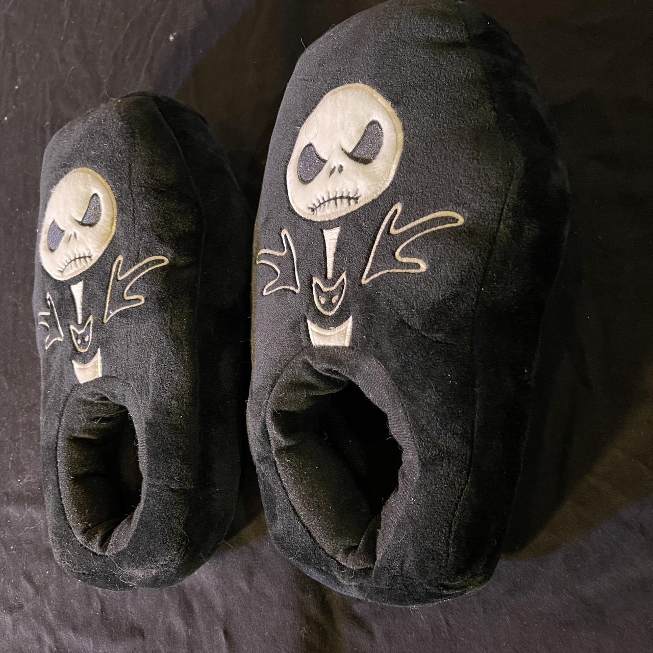 Women's Black Slippers | Depop