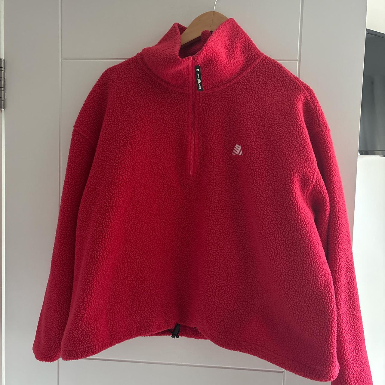 4th arq fleece worn once or twice - Depop