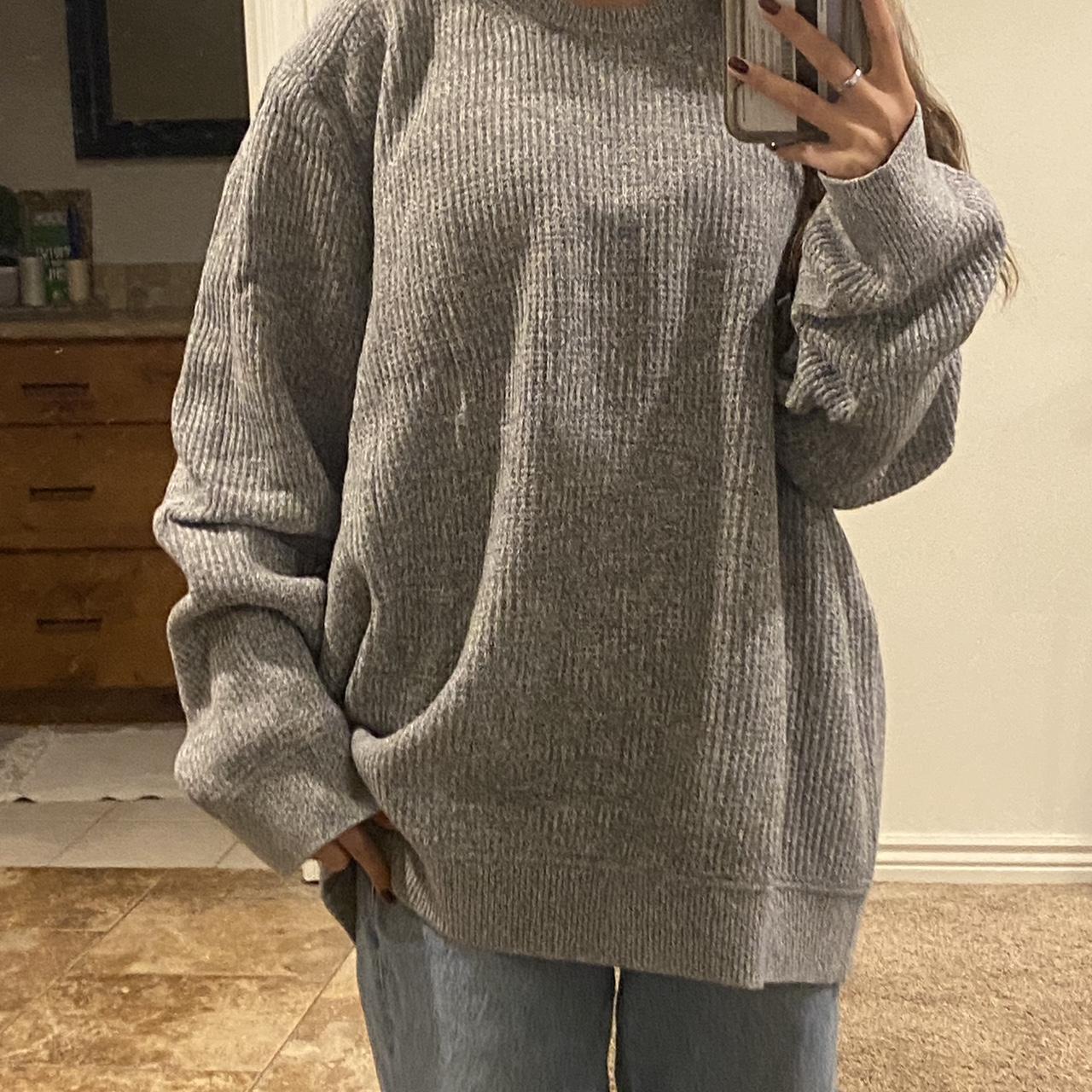 Grey gap sweater! - Depop