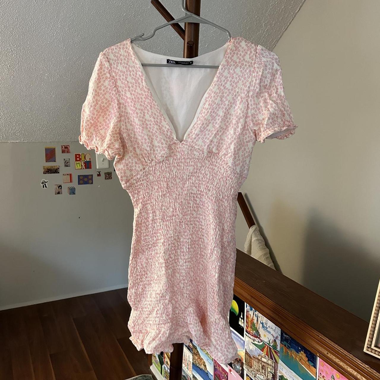 Zara pink textured smocked floral mini dress in size... - Depop