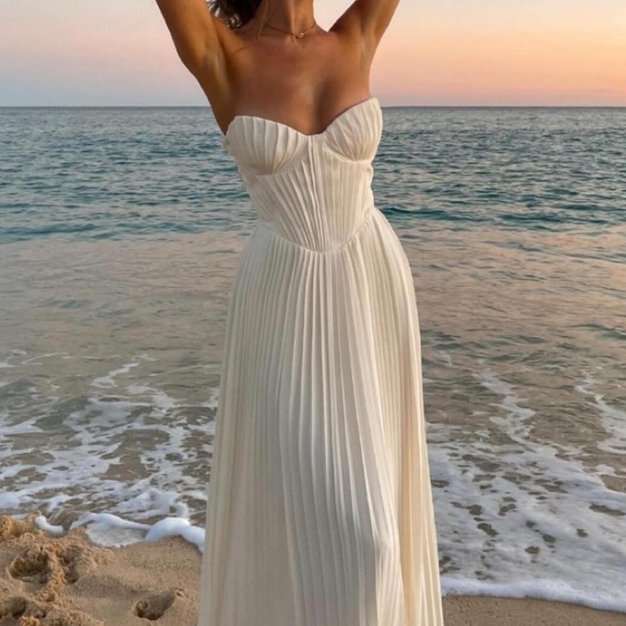 House of CB Amorata Dress Size M (Fits US 4-6) never... | Depop