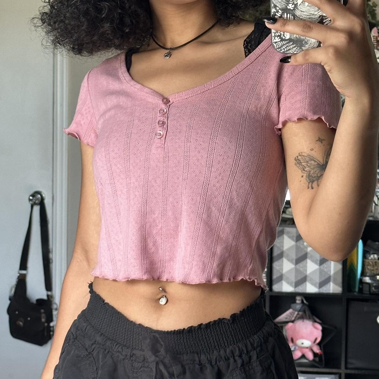 - ️Offers Welcome 📩 Cute pink crop top. This shirt... - Depop