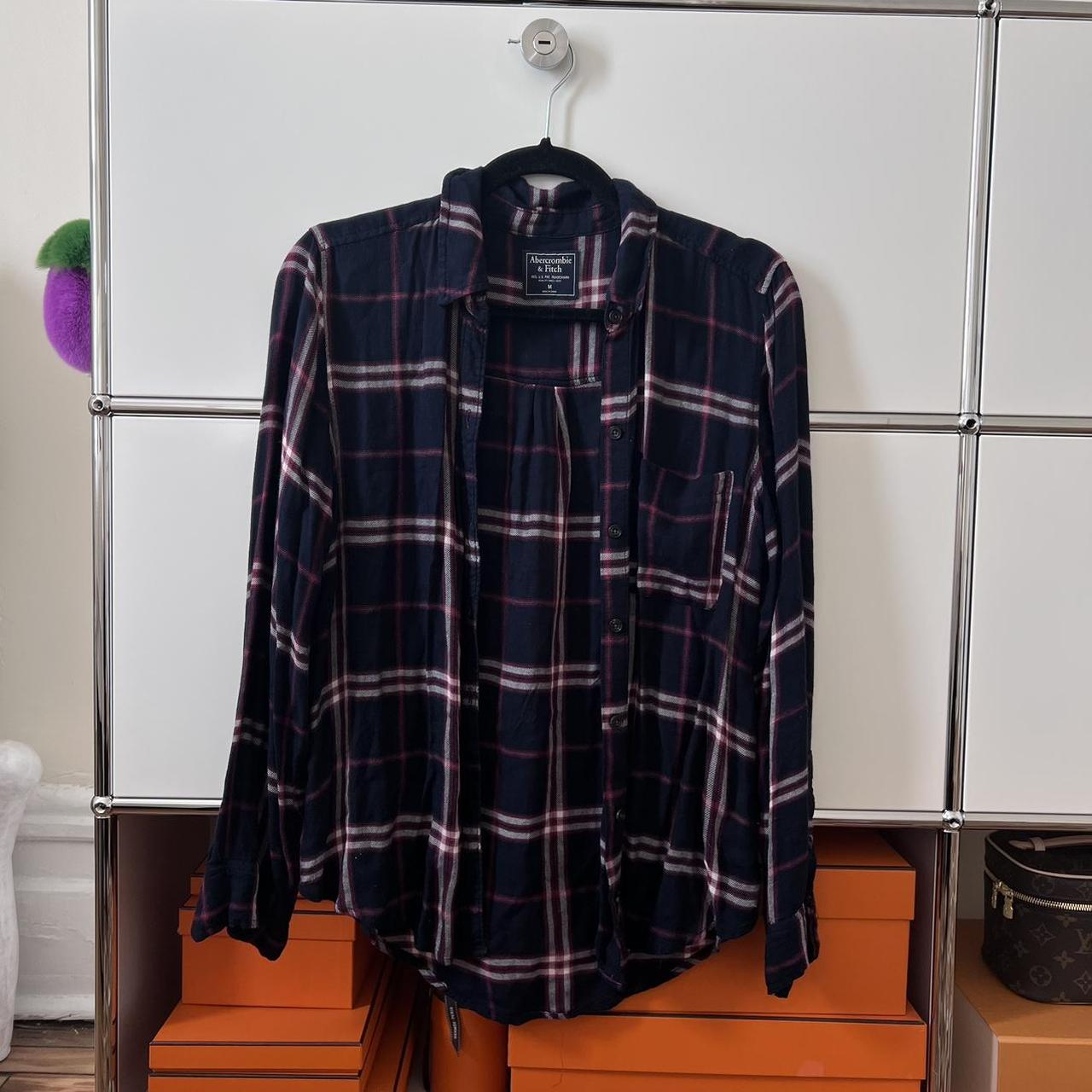 Abercrombie & Fitch Women's Navy and Red Shirt | Depop