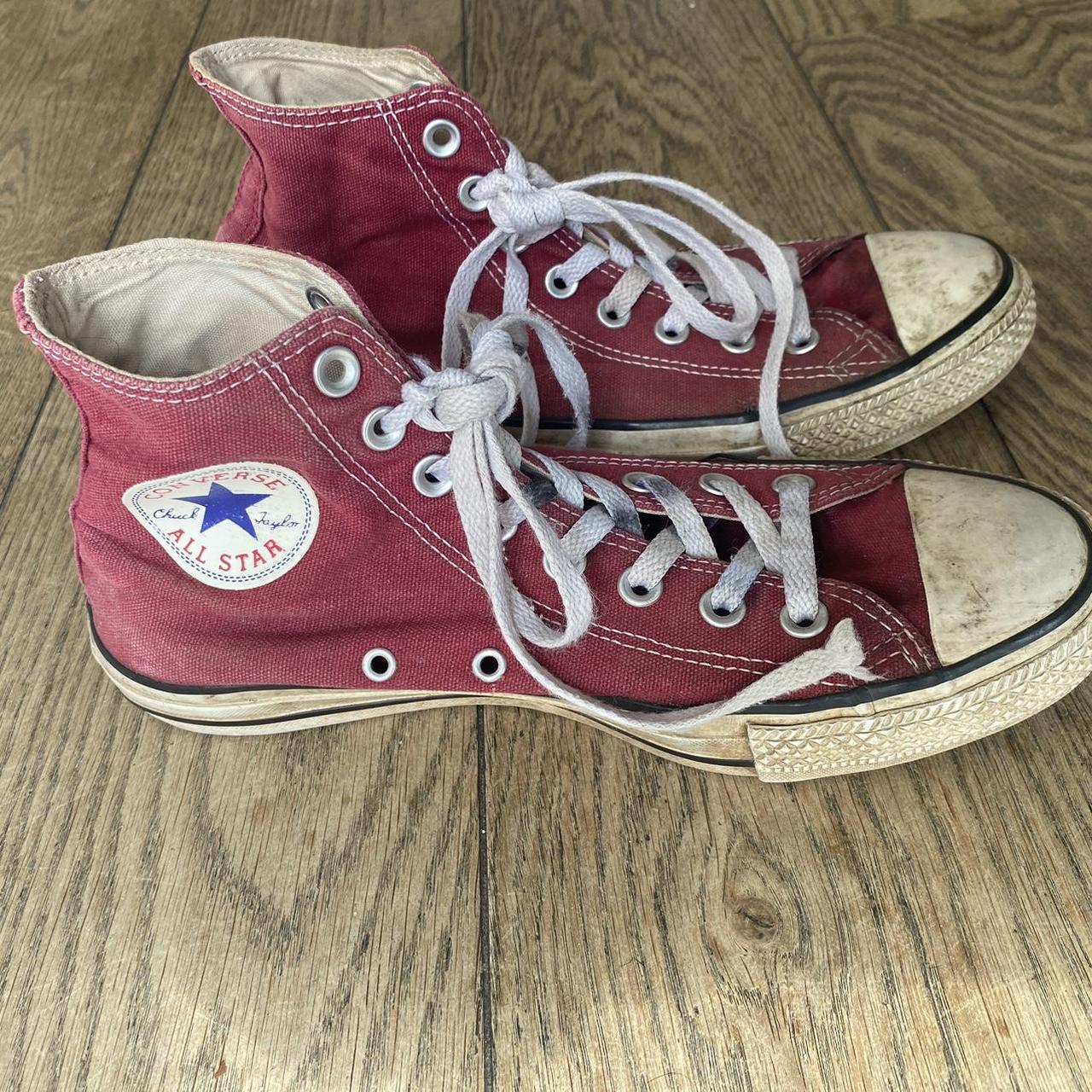 Burgundy Converse// Size 7 // Good condition except... - Depop