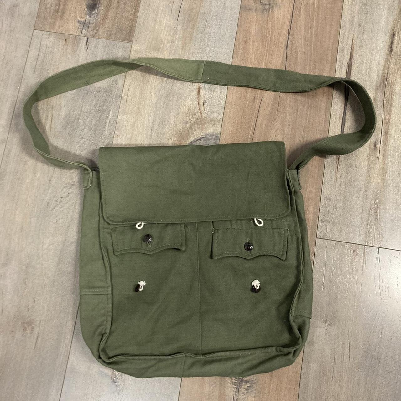 Vintage army green style tote bag good lil size... - Depop