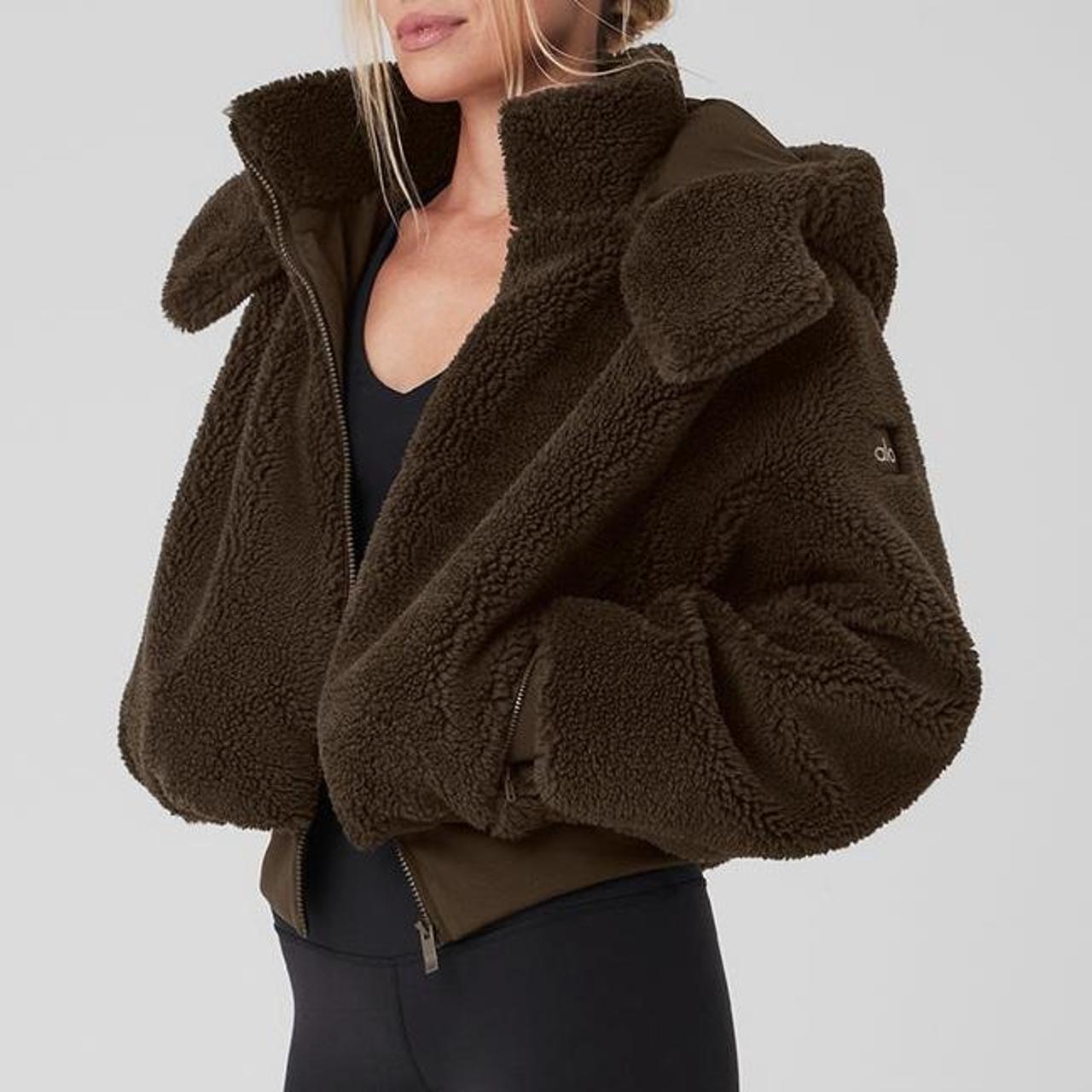 Alo Foxy Sherpa Jacket Comes with detachable... - Depop