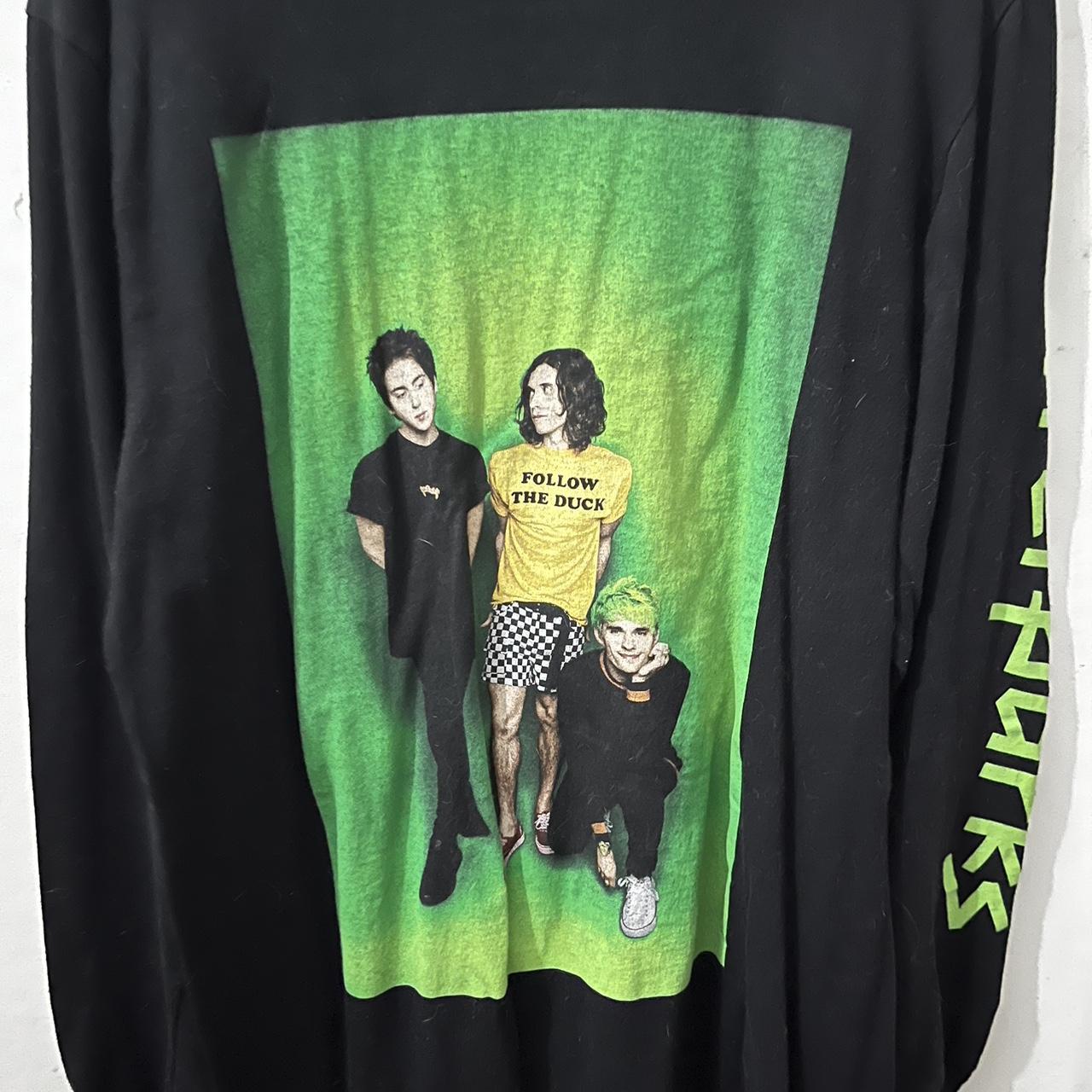 Hot Topic Women's Shirt | Depop