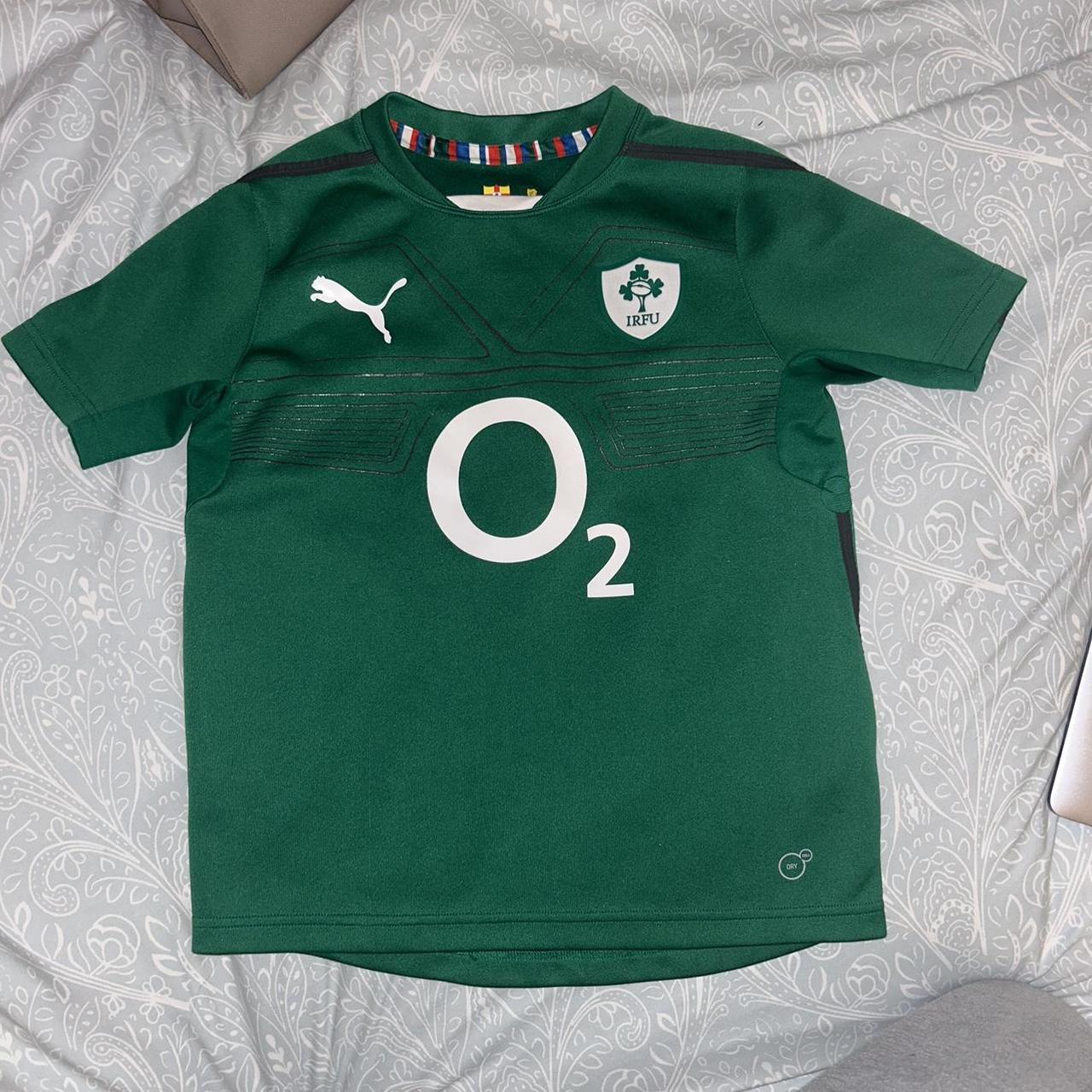 IRFU Ireland Rugby O2 jersey Size youth Large but I... - Depop