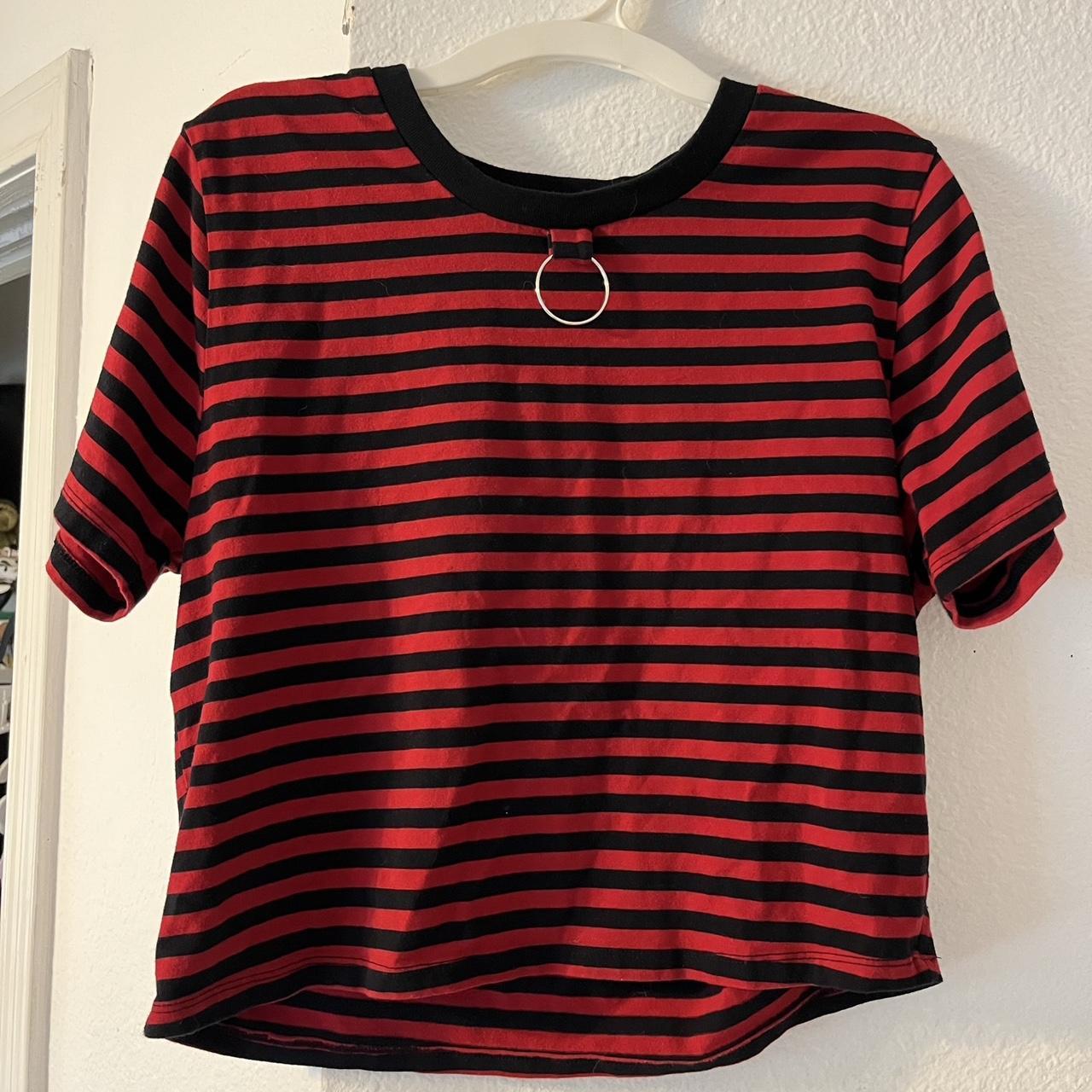 striped red O-ring shirt from hot topic. women’s... - Depop