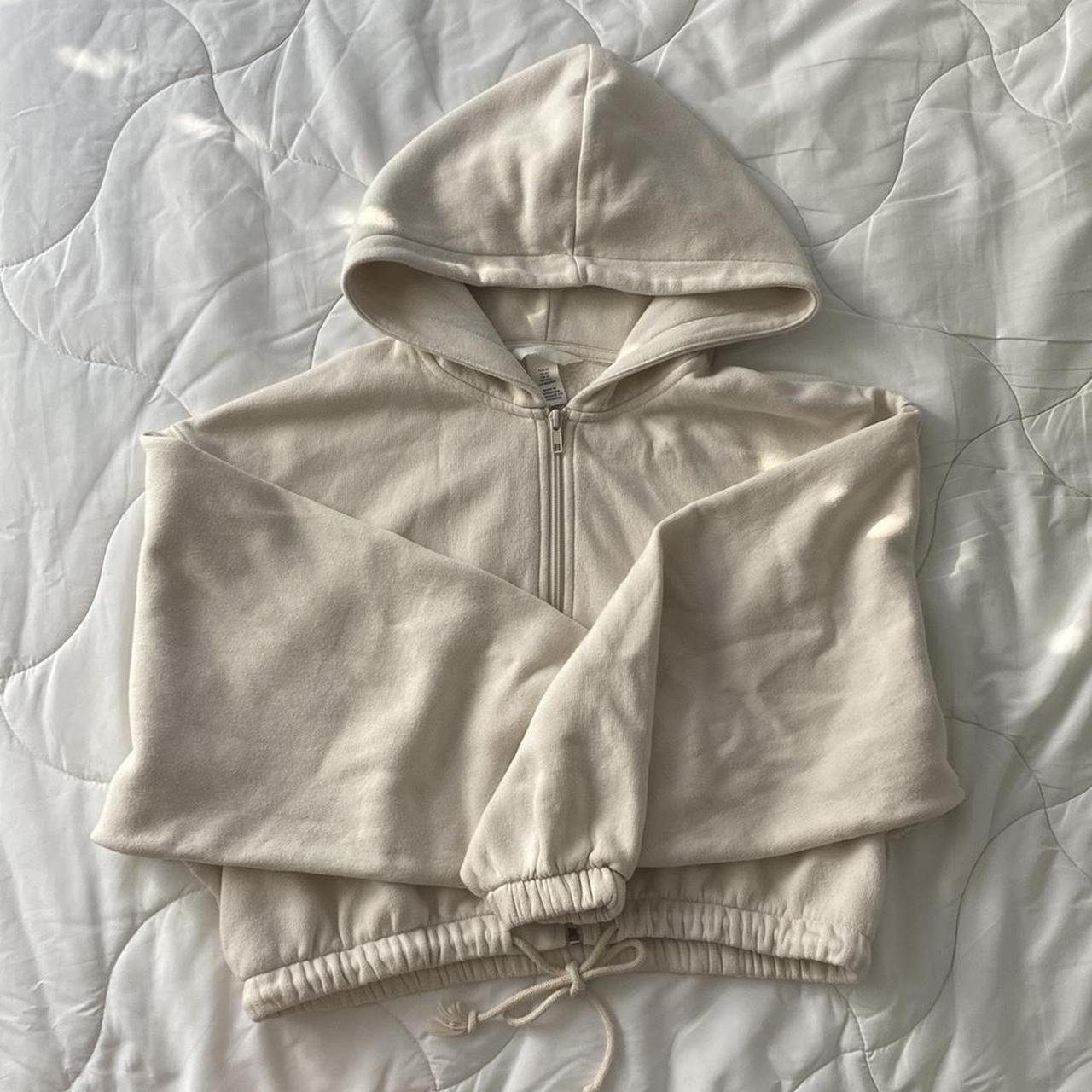 Oversized cropped cream zip up Adjustable... - Depop